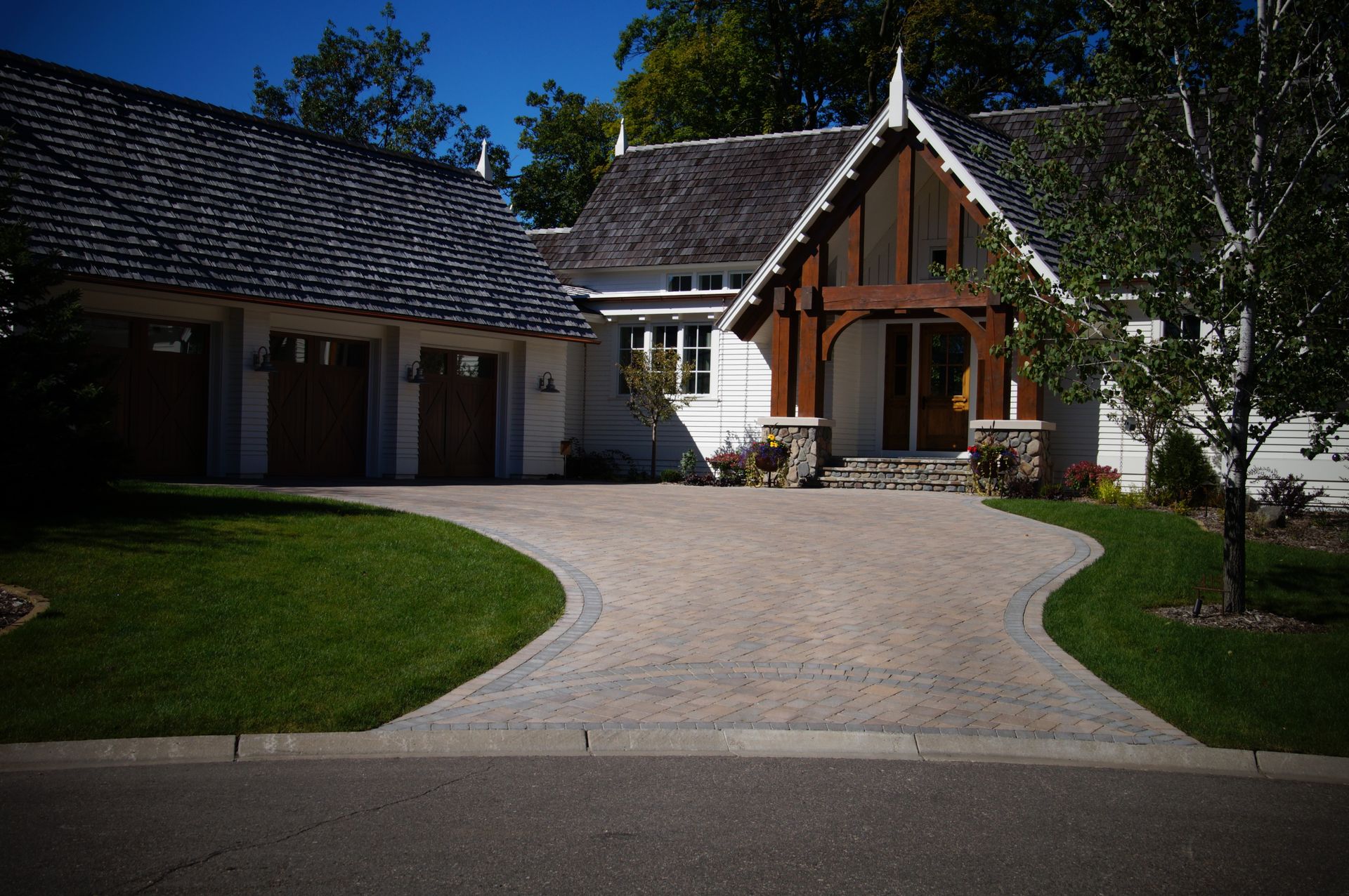 Premium Walkways and Driveways by Sculptured Earth