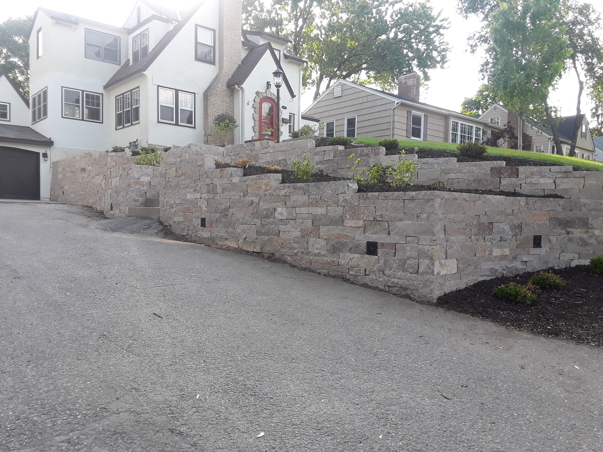 Sitting & Retaining Walls | Sculptured Earth